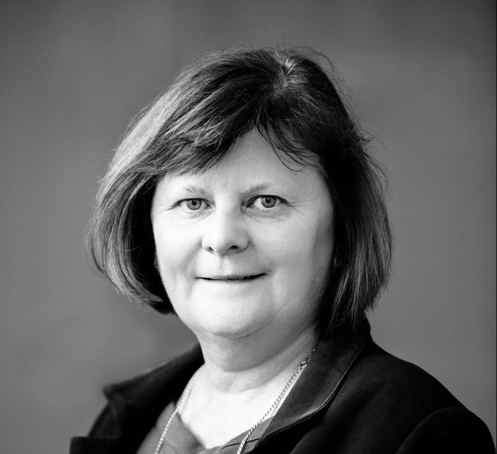 KERRY LONDON – Top 100 Women